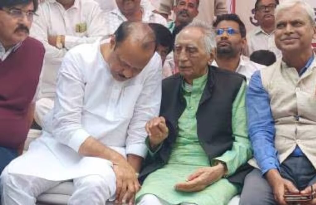 Baba Adhav Biography - All About His Life History